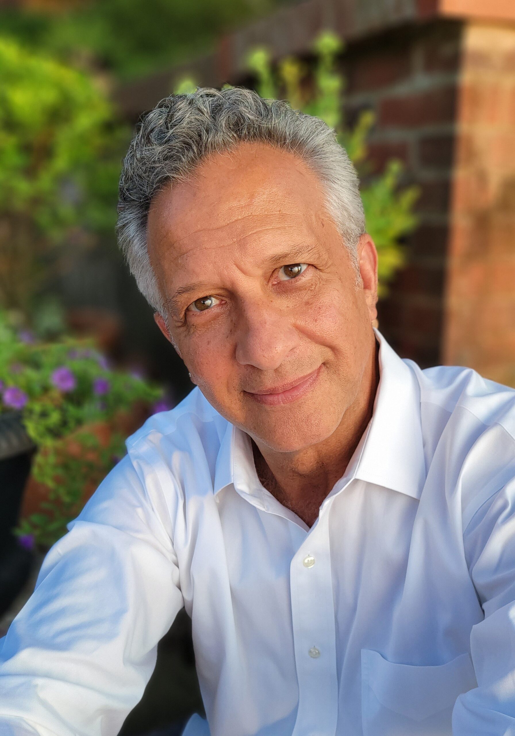 Larry Ferrara - Viva Spanish! Language Programs